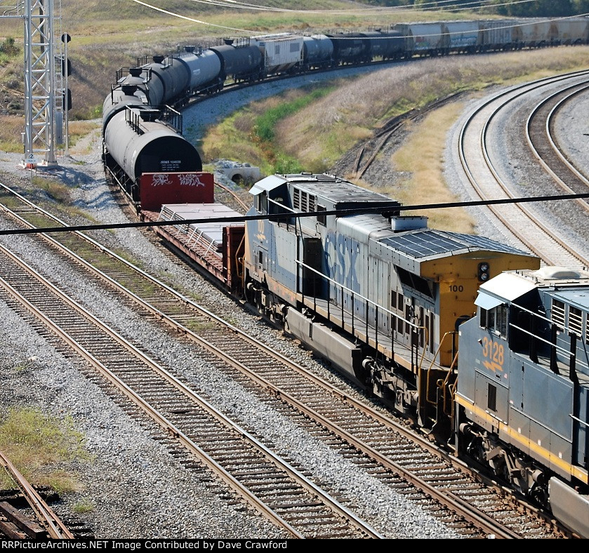 CSX 100 and 3128